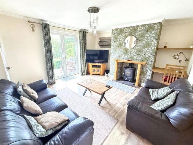 Derwent Crescent, Hamsterley Colliery, Newcastle upon Tyne, Durham, NE17 7PD