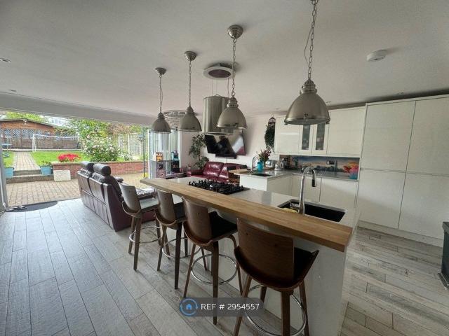 Derwent Gardens, Wembley HA9, 5 bed semi detached house to rent, £4,200 pcm | PrimeLocation