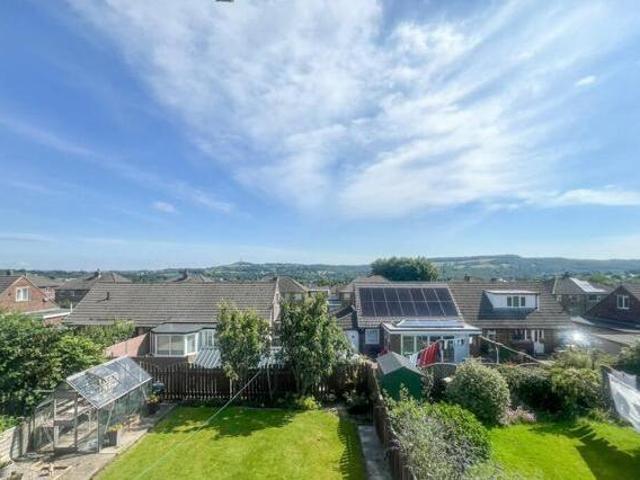 Derwent Road, Honley, 3 Bedroom Semi detached