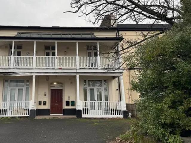 Derwent Road West, Liverpool, L13 6QY, United Kingdom | 3 bed apartment for rent #137998318 | Rentberry