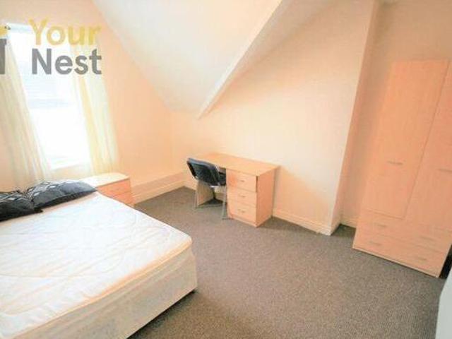 Derwentwater Terrace, Headingley, 6 Bedroom Semi detached