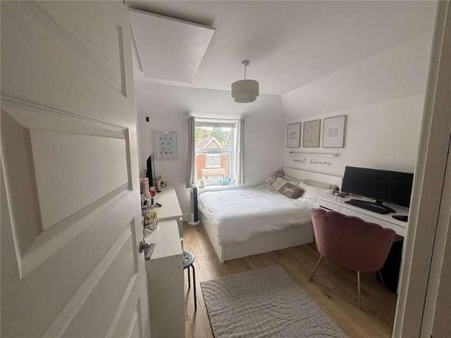 Derant House, Lumley Road, Horley, Surrey, RH6