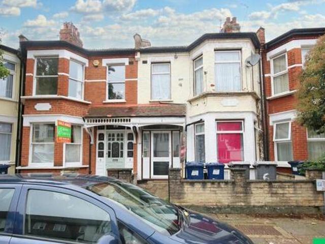 Derby Avenue, London, 3 Bedroom House
