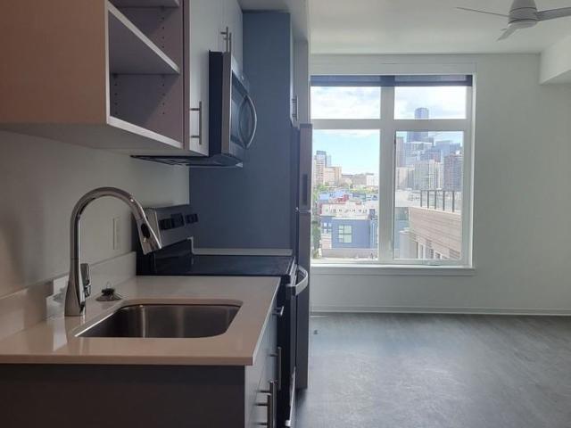 Derby Capitol Hill Studio Apartment for Rent at 123 Bellevue Ave E, Seattle, WA 98102 Broadway
