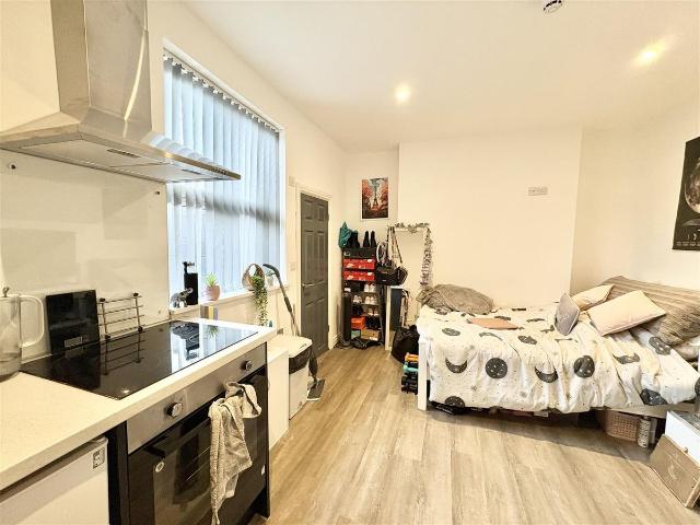 Derby Road, Nottingham NG7, Studio to rent, £776 pcm | PrimeLocation