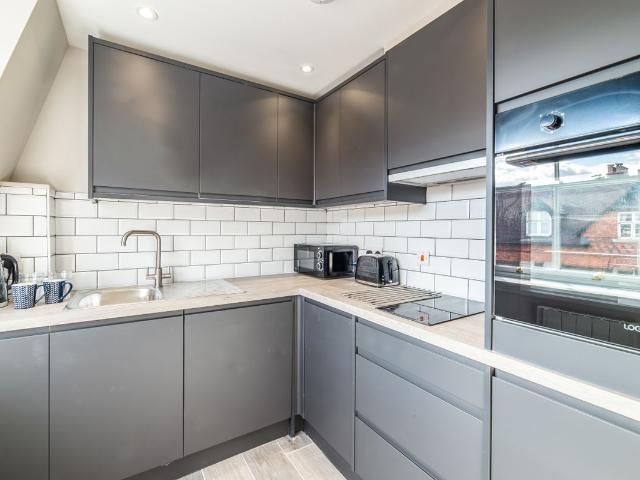 Derby Road, Nottingham NG1, 1 bed flat to rent, £1,127 pcm | PrimeLocation
