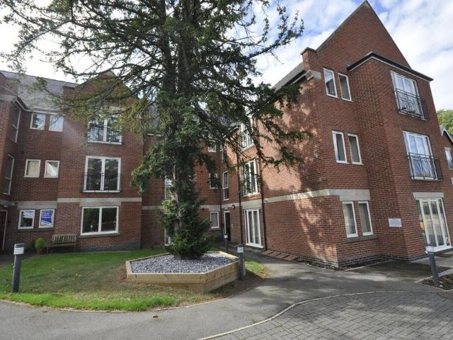 Derby Road, Belper, Derbyshire DE56, 2 bed flat to rent, £900 pcm | PrimeLocation
