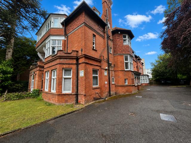Derby Road, Bournemouth BH1, 1 bed flat to rent, £950 pcm | PrimeLocation