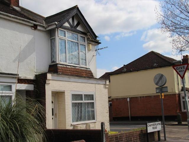Derby Road, EASTLEIGH 2 bed flat to rent £1,125 pcm £260 pw