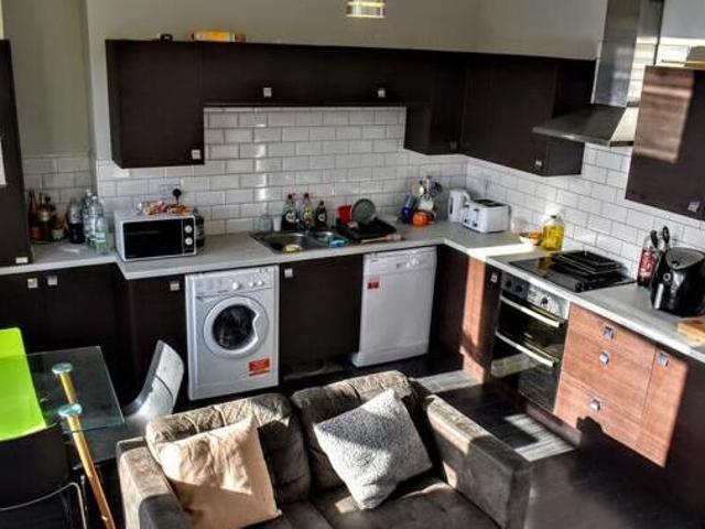 Derby Road, Fallowfield, 5 Bedroom Flat