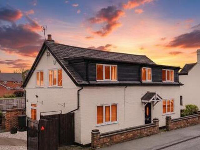 Derby Road, Hilton, 4 Bedroom Detached
