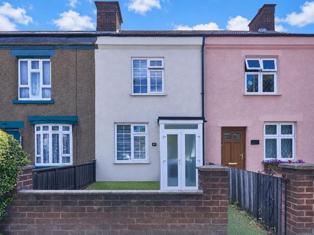Derby Road, Hinckley, Leicestershire LE10, 2 bed terraced house to rent, £850 pcm | PrimeLocation