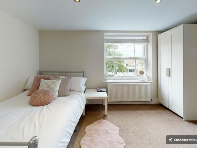 Derby Road, Lenton, 4 bed apartment to rent £2,173 pcm £501 pw