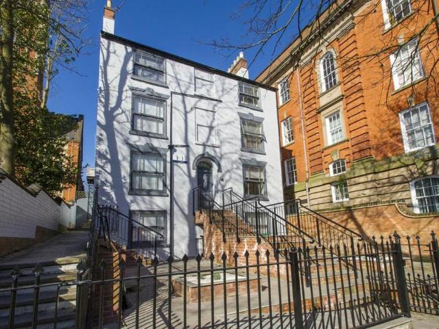 Derby Road, Lenton 4 bed apartment to rent £2,260 pcm £522 pw