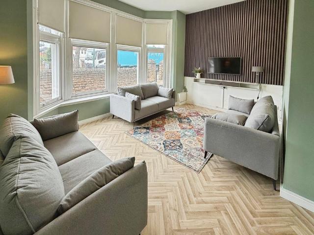 Derby Road 8 bed, Lenton NG7 8 bed house to rent £3,476 pcm £802 pw