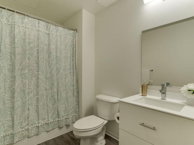 Derby Slabtown 2 Bedroom Apartment for Rent at 1075 Nw 16th Ave, Portland, OR 97209 Northwest District