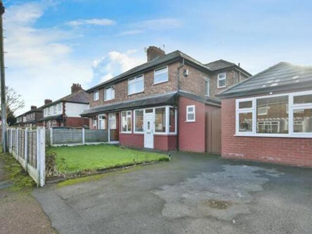 Derbyshire Avenue, Stretford, 3 Bedroom Semi detached