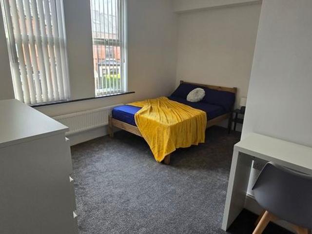 Derbyshire Lane, Nottingham NG15, Room to rent, £550 pcm | PrimeLocation