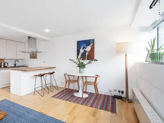 Dereham Place, London, E1 6JB, United Kingdom | 1 bed duplex for rent #168119470 | Rentberry