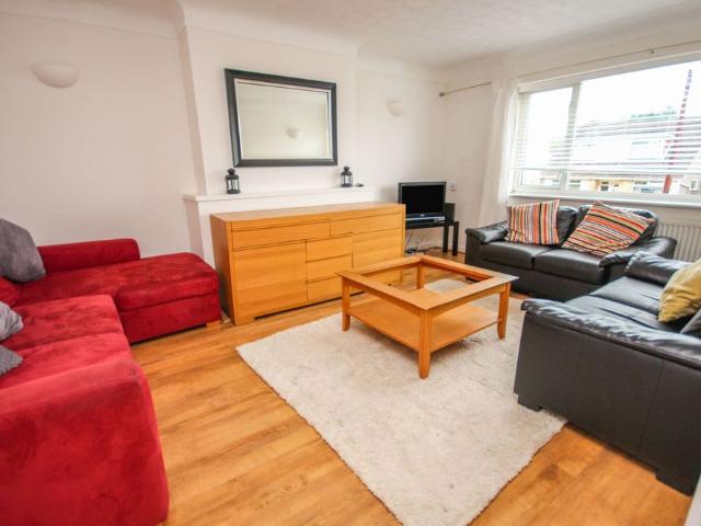 Dereham Way, Poole, BH12