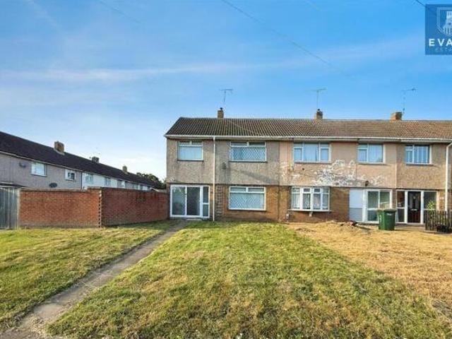 Dering Close, Henley Green, 2 Bedroom End