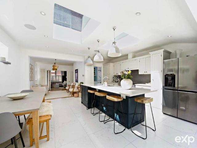 Derinton Road, London SW17 3 bed terraced house to rent £3,800 pcm £877 pw