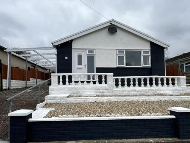 Derlyn Park, Tycroes, 2 Bedroom Detached