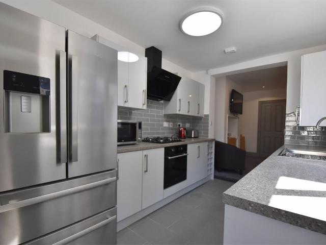 Derry Avenue, Plymouth PL4, 5 bed end terrace house to rent, £2,443 pcm | PrimeLocation