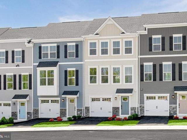 Destrier St Lot 71F, Ranson, WV 25438