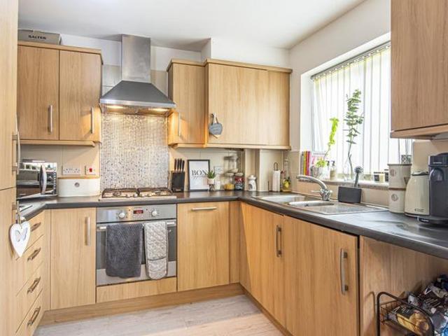 Desborough Crescent, East Oxford OX4, 2 bedroom flat to rent 58529736 | PrimeLocation