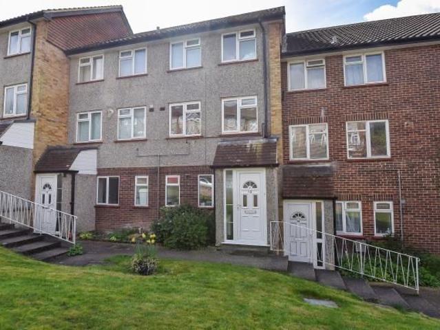 Desborough House, Amersham Hill, High Wycombe HP13, 2 bed flat to rent, £1,300 pcm | PrimeLocation