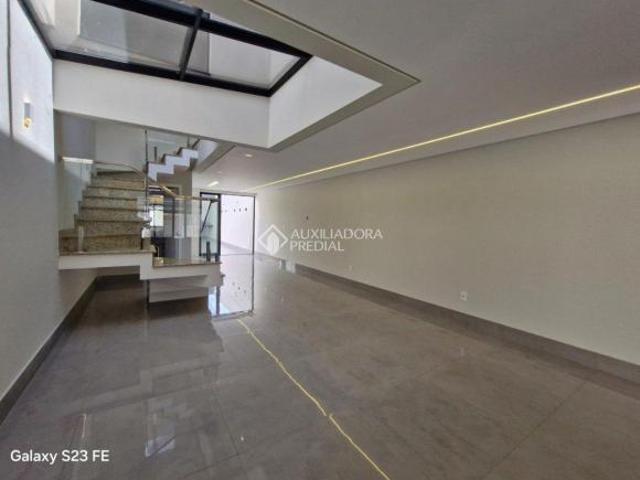Descubra este incrível Sobrado Novo com SPA à venda em São Bernardo do Campo, Rudge Ramos à venda