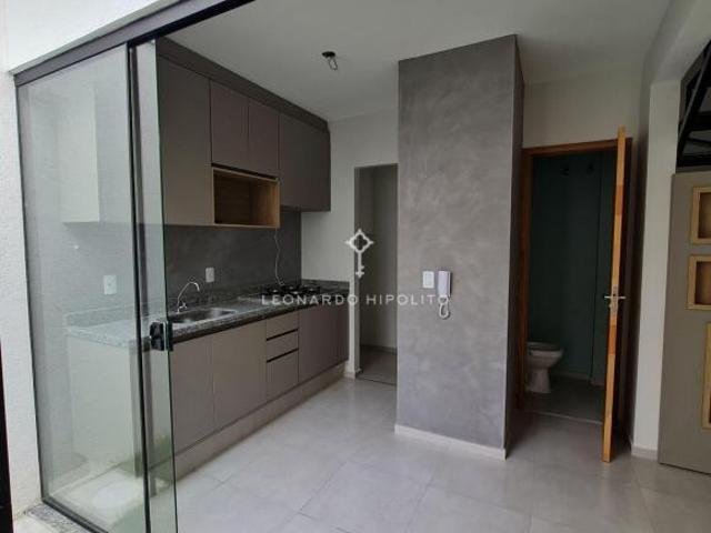 Descubra o encanto de viver em uma casa acolhedora em vila exclusiva! Planta 01