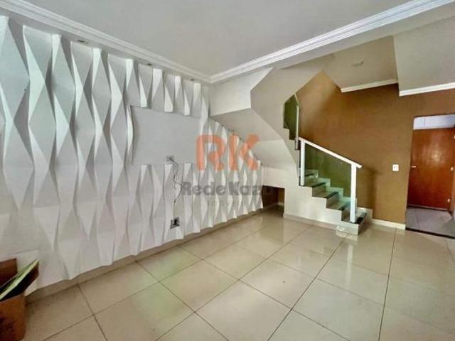 Descubra o equilíbrio perfeito entre conforto, praticidade e localização nesta excelente casa no bai