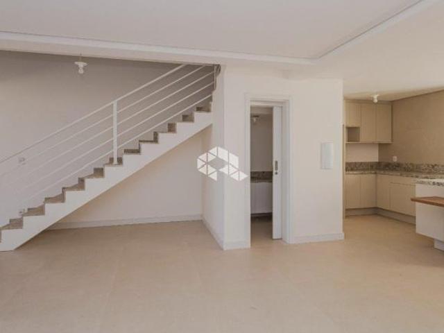 Descubra o lar ideal para a sua família, neste sobrado com três suítes