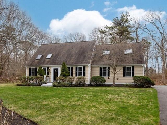 Desert Sands Ln, Yarmouth, Home For Sale
