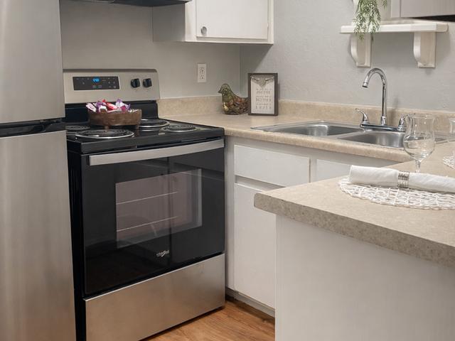 Desert Winds Apartments 1 Bedroom Apartment for Rent at 21420 N 23rd Ave, Phoenix, AZ 85027 Black Canyon Heights