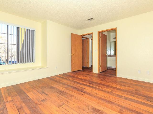 Desert Vistas Apartments 2 Bedroom Apartment for Rent at 5225 E Charleston Blvd, Las Vegas, NV 89142