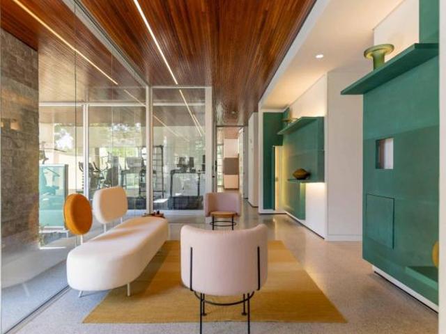 DESIGN E MODERNIDADE EM EXCELENTE LOCALIZAÇÃO
