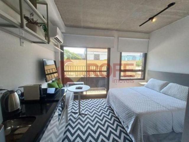 Design Urbano e Conforto em Studio Mobiliado Próximo ao Metrô