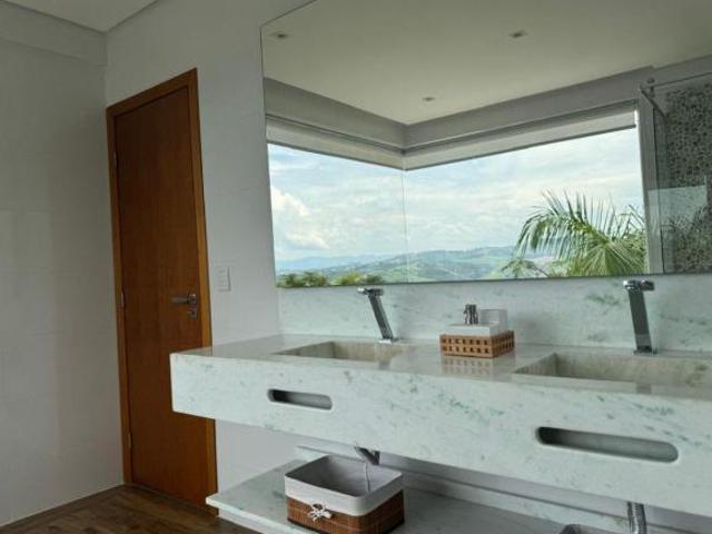 DESIGNER EUROPEU EXCLUSIVO CONDOMÍNIO COM VISTA PARA REPRESA DE IGARATÁ SP