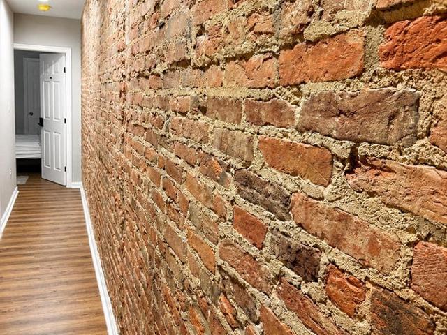 Designer Rowhome AcousticTreated Rooms MiniFri