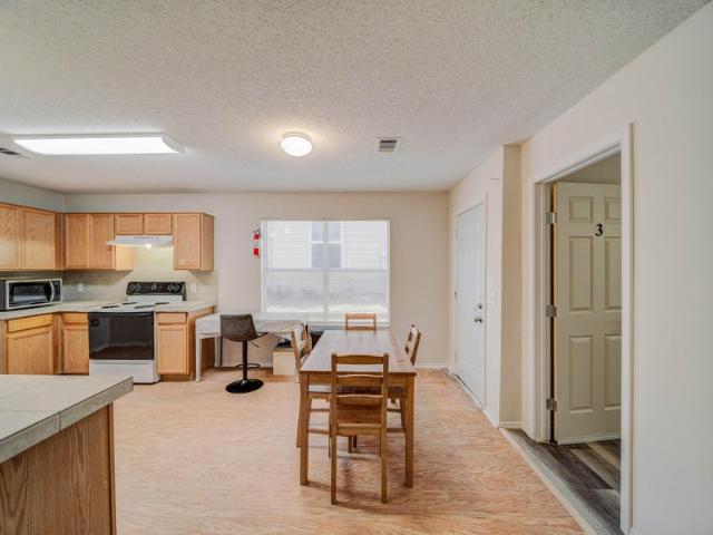 Desirable locationIn a quiet low traffic stree