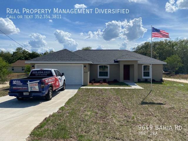 Desirable SE Ocala Neighborhood 3/2/2 *WON'T LAST