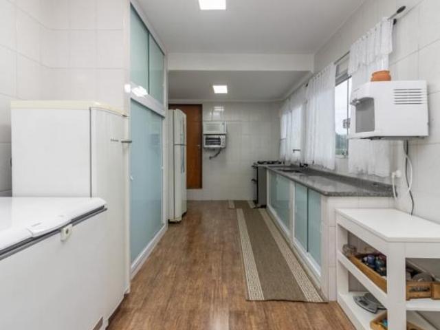 Versátil casa de vila para venda em Chácara Inglesa com 4 quartos, sendo 1 suíte, 350m² leilaricci