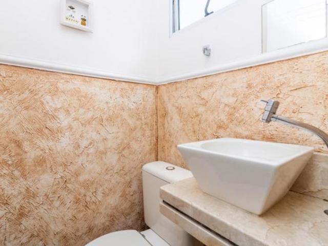 Elegante casa em condomínio para venda com 3 quartos, sendo 1 suíte, 172m² remaxbdoze#EXBME