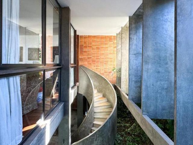 Confortável casa para venda e locação em Jardim Guedala com 4 quartos, sendo 2 suítes, 443m²
