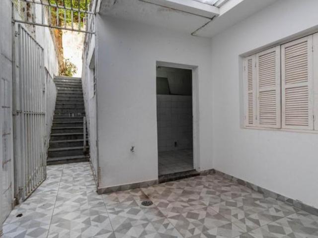 Confortável casa para venda em Alto da Lapa com 4 quartos, sendo 1 suíte, 276m² remaxalcance#FKRTE