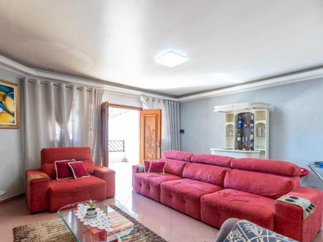 Excelente casa para venda em Centro com 3 quartos, sendo 2 suítes, 659m²