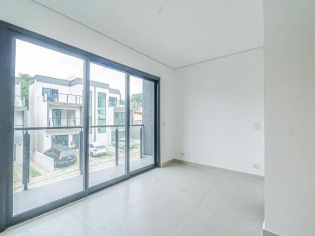 Versátil casa para venda em Granja Viana com 3 quartos, sendo 3 suítes, 153m² remaxmonarca#QEBXI